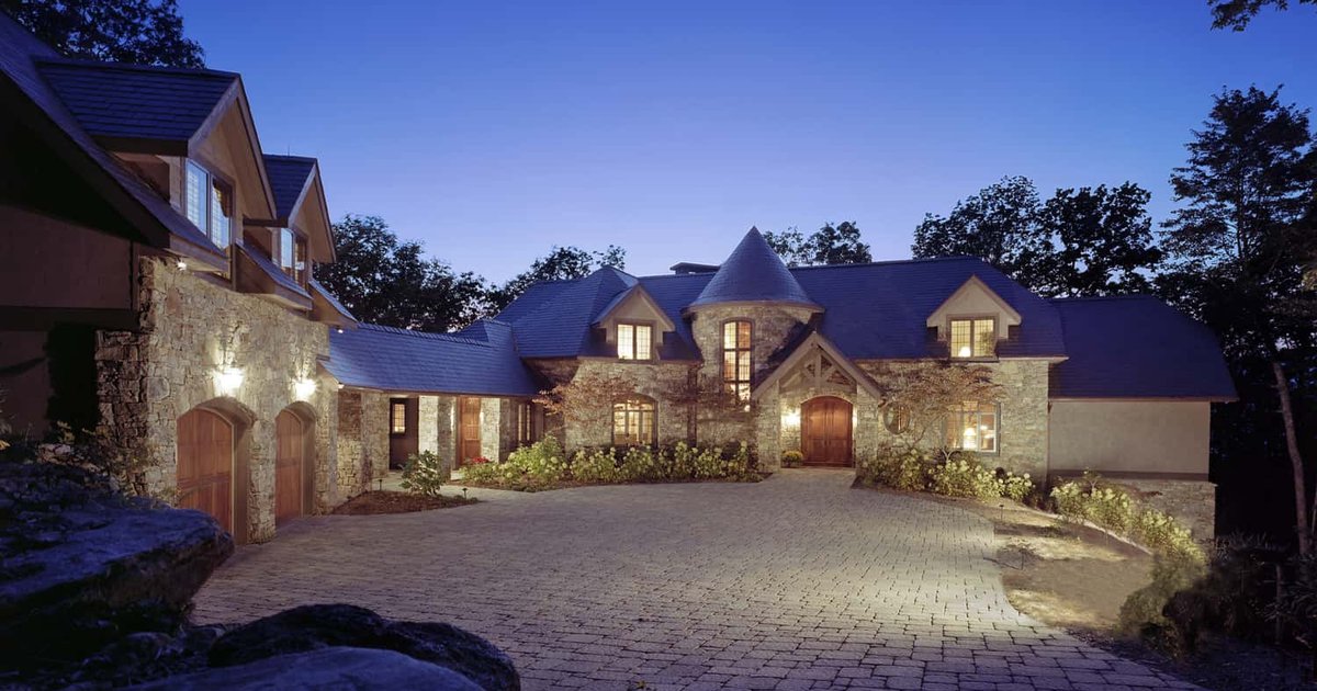 Mediterranean Inspired Bearing Tree | Morgan-Keefe Builders